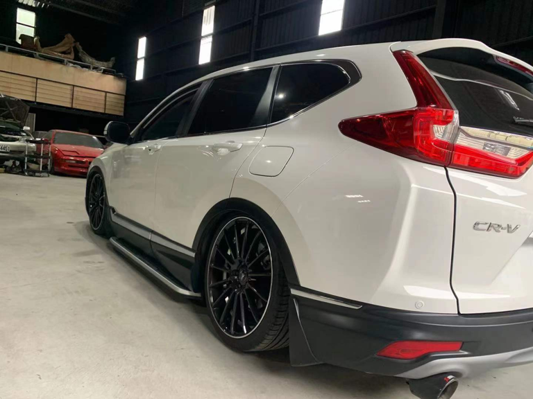 本田 CRV：AIRBFT 气动避震，演绎 SUV 新时尚