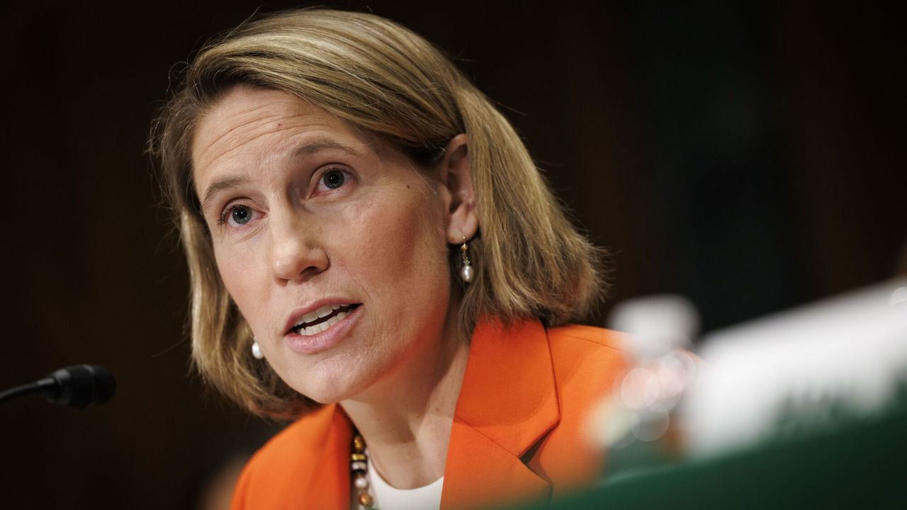 Senate committee delays renomination vote for Democratic SEC commissioner Senate committee delays renomination vote for Democratic SEC commissioner