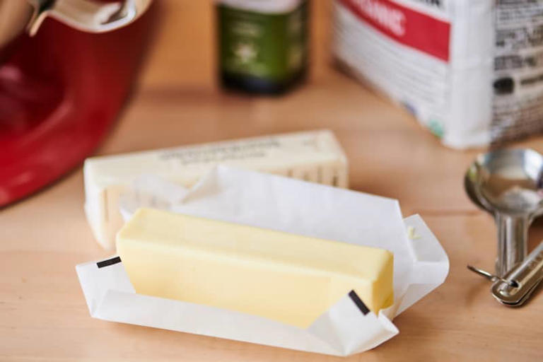 This "Elegant" Butter Dish Has a Clever Feature That Makes It a Total ...