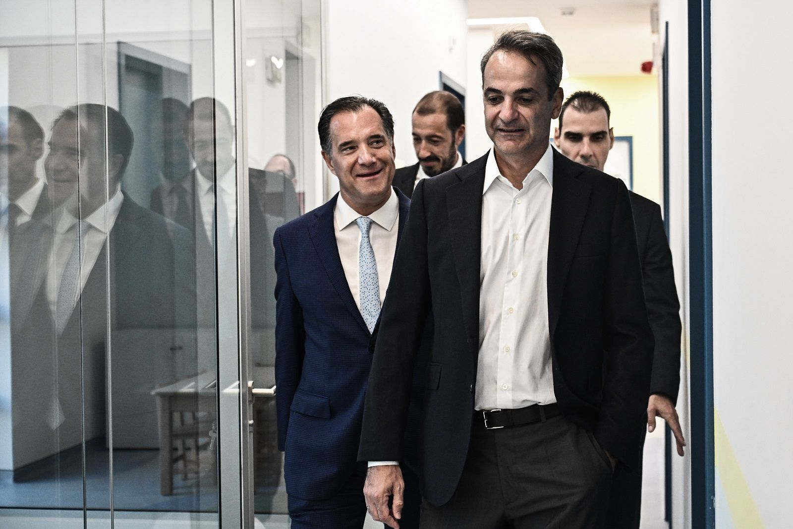 Ο Μητσοτάκης φτιάχνει αφήγημα με τους δασμούς και ο Γεωργιάδης πάλι ...