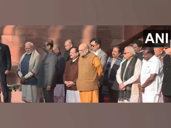 PM Modi, Rahul Gandhi, others pay tributes to fallen jawans on 23 years ... PM Modi, Rahul Gandhi, others pay tributes to fallen jawans on 23 years ...