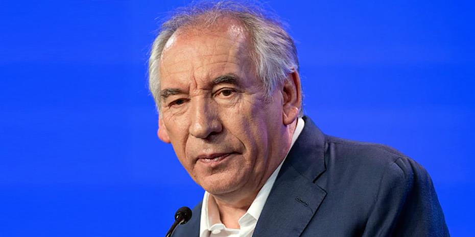«Μνημόνιο» στη Γαλλία με κατάργηση αργιών και περικοπές