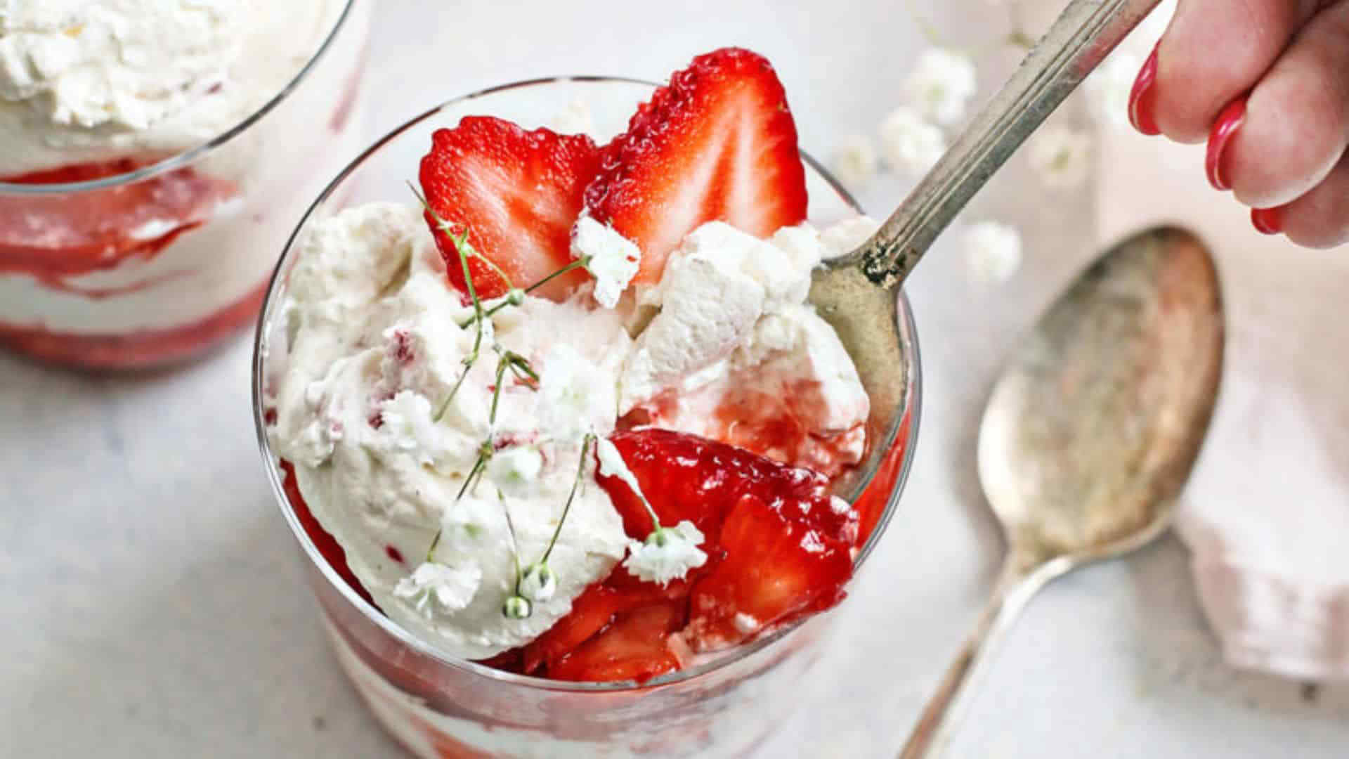 25+ Super Easy Desserts for a Hassle-Free Sweet Treat 25+ Super Easy Desserts for a Hassle-Free Sweet Treat