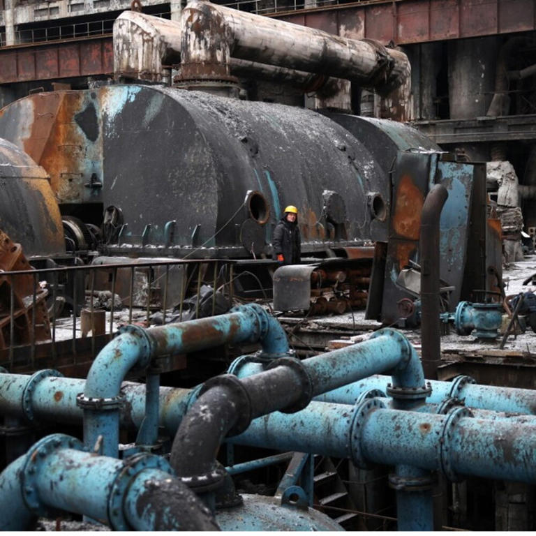 Massiccio attacco russo danneggia centrali elettriche ucraine