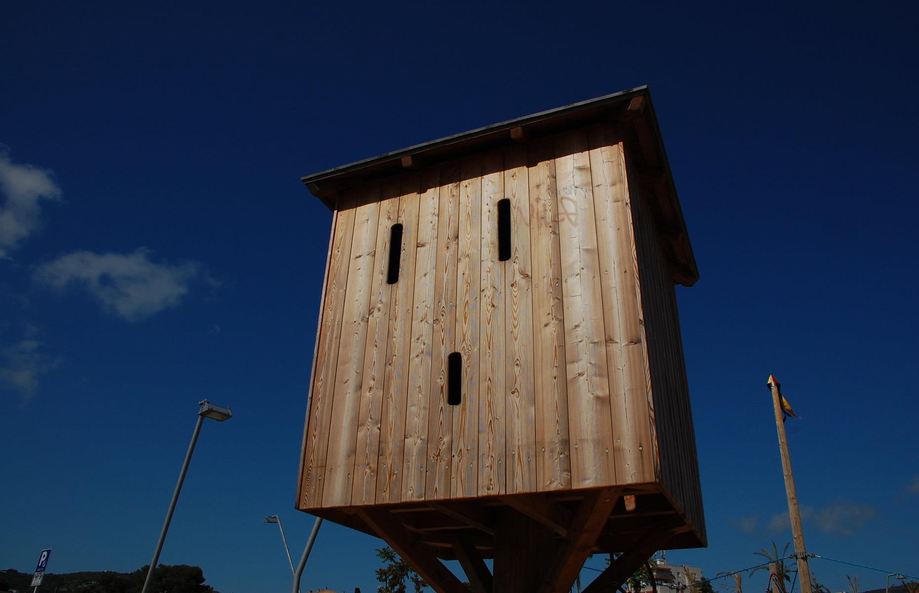 25 Unusual Buildings Around The World That Look Like Funny Faces