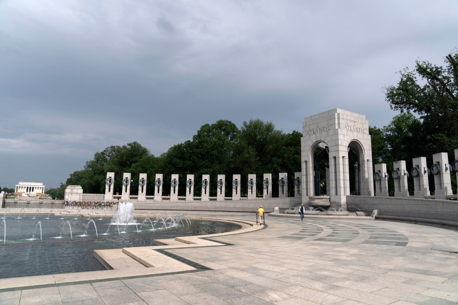 Veterans Day DC: Ceremony at National World War II Memorial