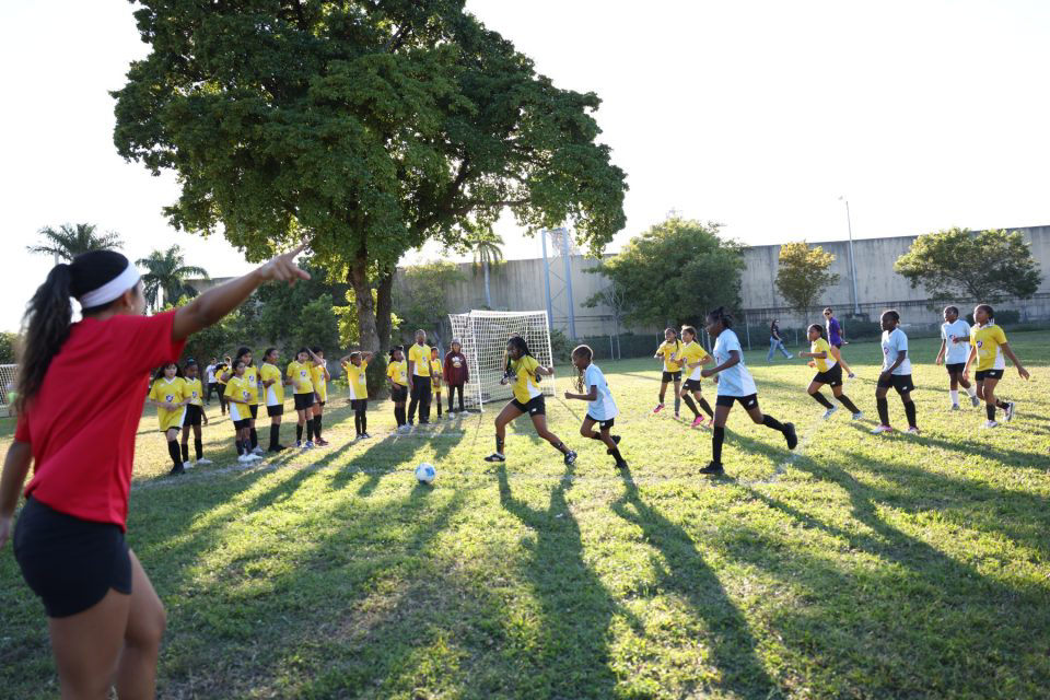 Miami SCORES Soccer Games: Jesse J. McCrary VS Earlington Heights ... Miami SCORES Soccer Games: Jesse J. McCrary VS Earlington Heights ...