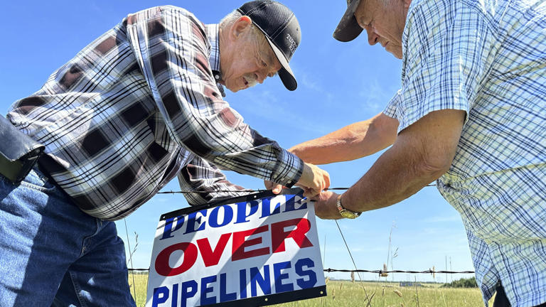 North Dakota regulators OK underground storage for proposed Midwest ... North Dakota regulators OK underground storage for proposed Midwest ...