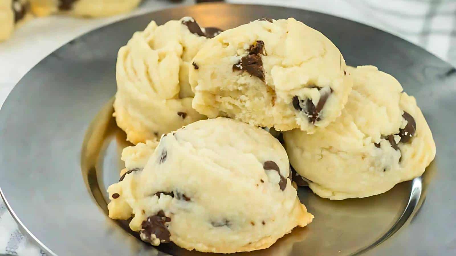 18 Summer Cookies for Beach Days, Picnics, and Random Sweet Cravings