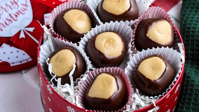 17 Holiday Food Gifts That’ll Save You From Another Year of Generic ...