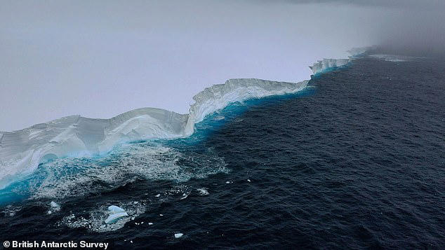 World's biggest iceberg weighing 1 trillion tonnes has broken free
