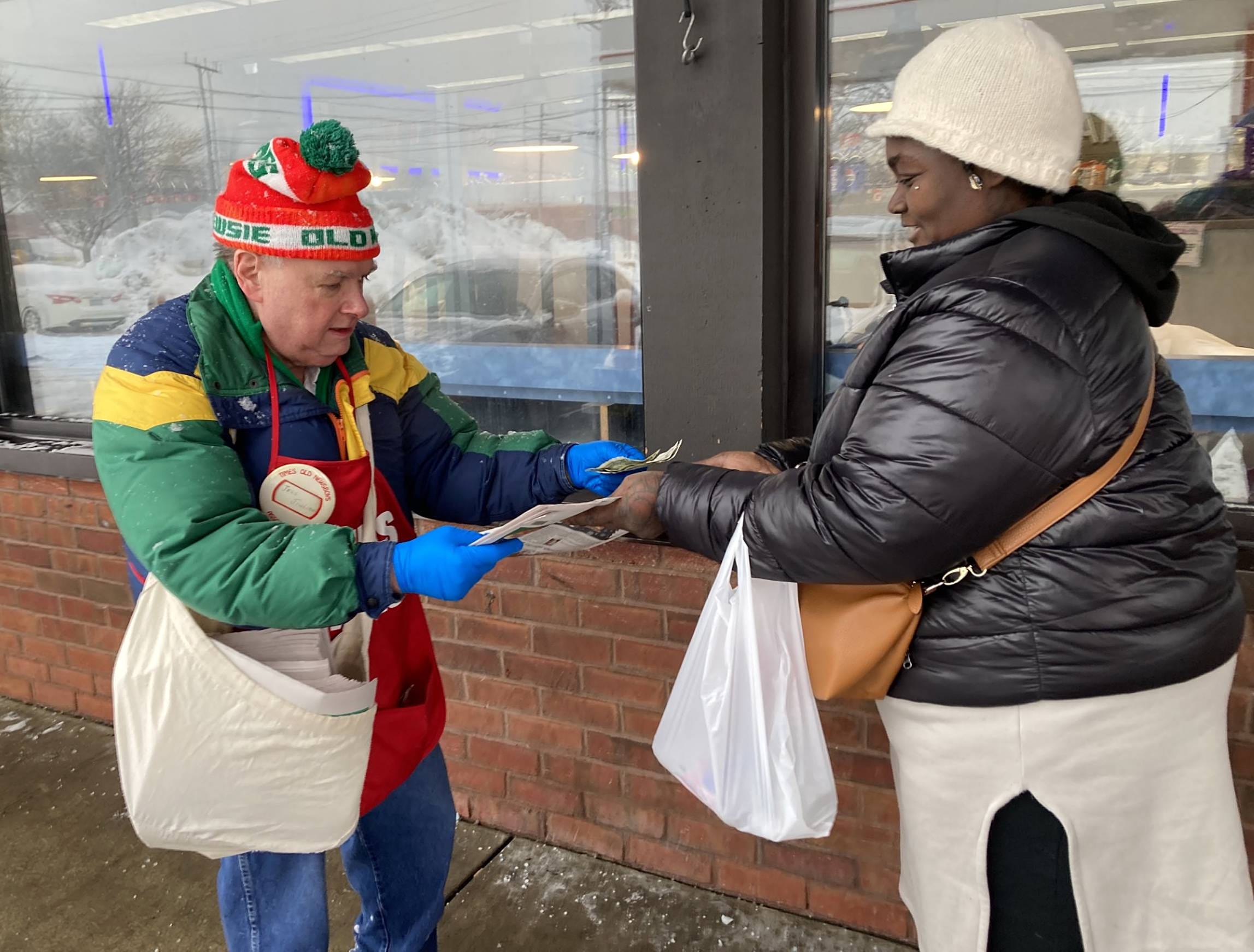 Snowy weather, postponement don't keep Times Old Newsies from their ...