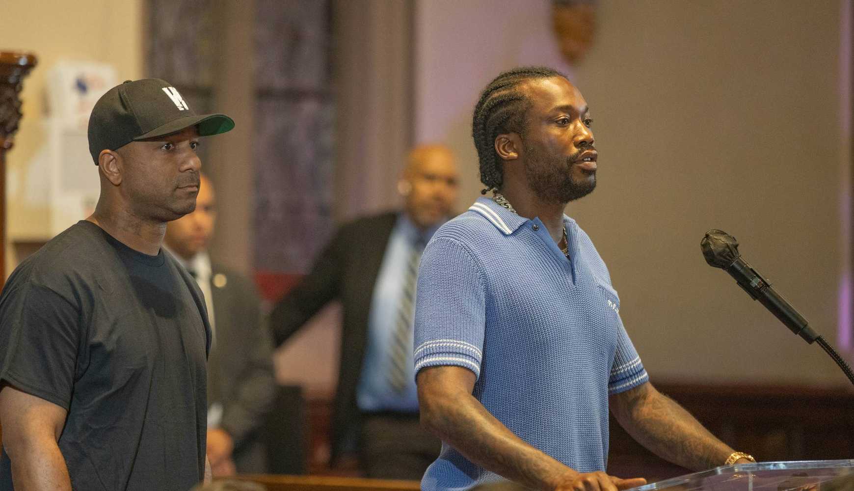 WATCH: Rapper Meek Mill Cuffed Outside NYC Club On Halloween—No Arrest ...