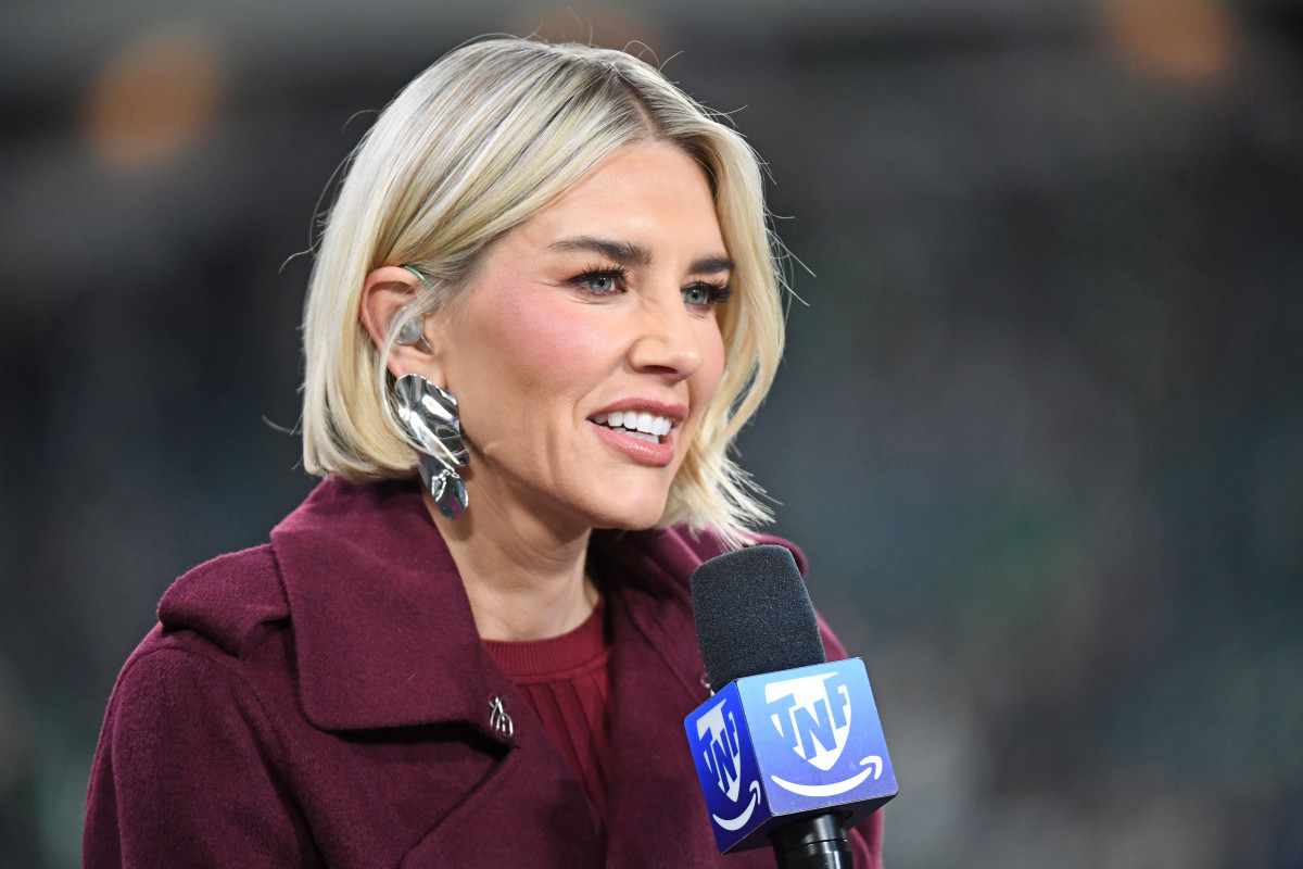 NFL Reporter Charissa Thompson's Outfit Turned Heads on Sunday