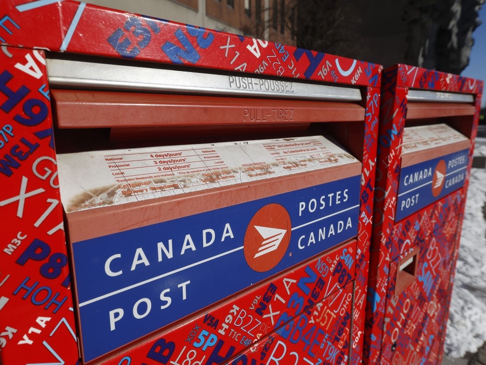 most-small-businesses-will-cut-back-on-canada-post-poll