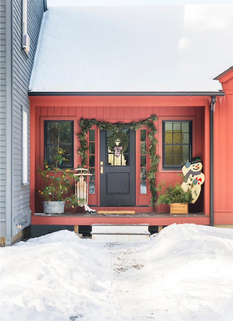 35 Outdoor Christmas Decor Ideas for the Most Festive Curb Appeal