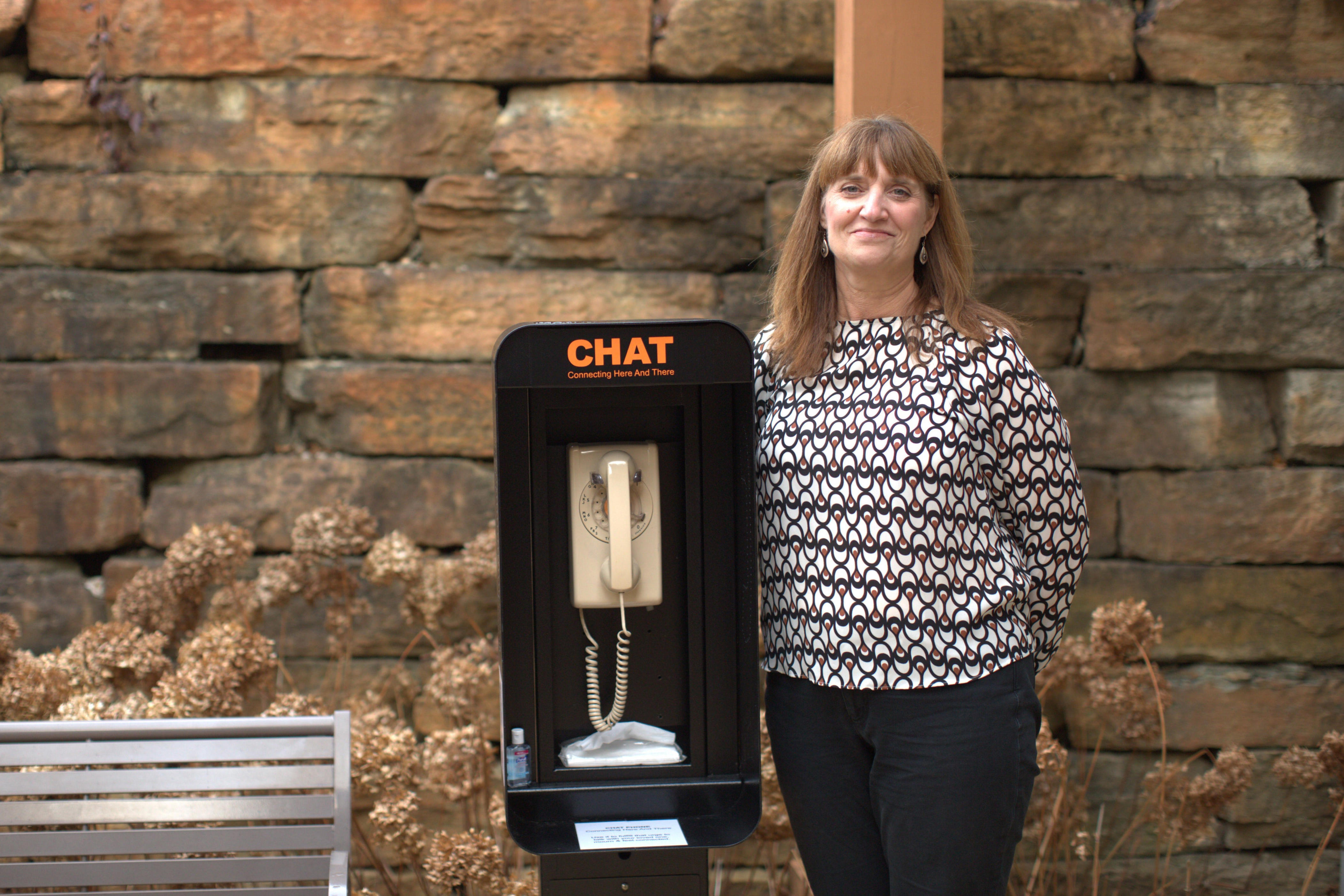 Lutz-Youger helps bereaved ones CHAT with those they've lost