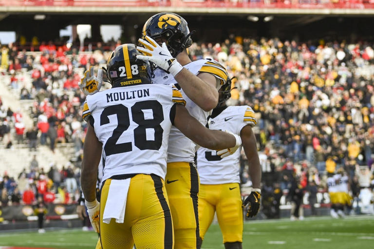 Takeaways as Iowa squanders second-half lead against Missouri in Music ...