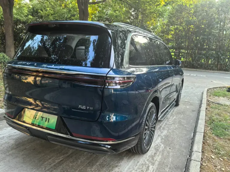 奇瑞风云T11实车曝光，前后排均配巨屏，综合续航超1400km