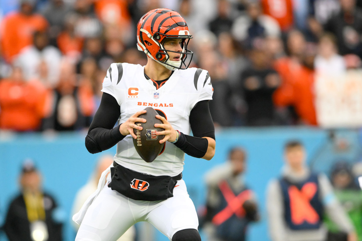 Joe Burrow Breaks Bengals' Single-Season Franchise Record on Sunday Joe Burrow Breaks Bengals' Single-Season Franchise Record on Sunday