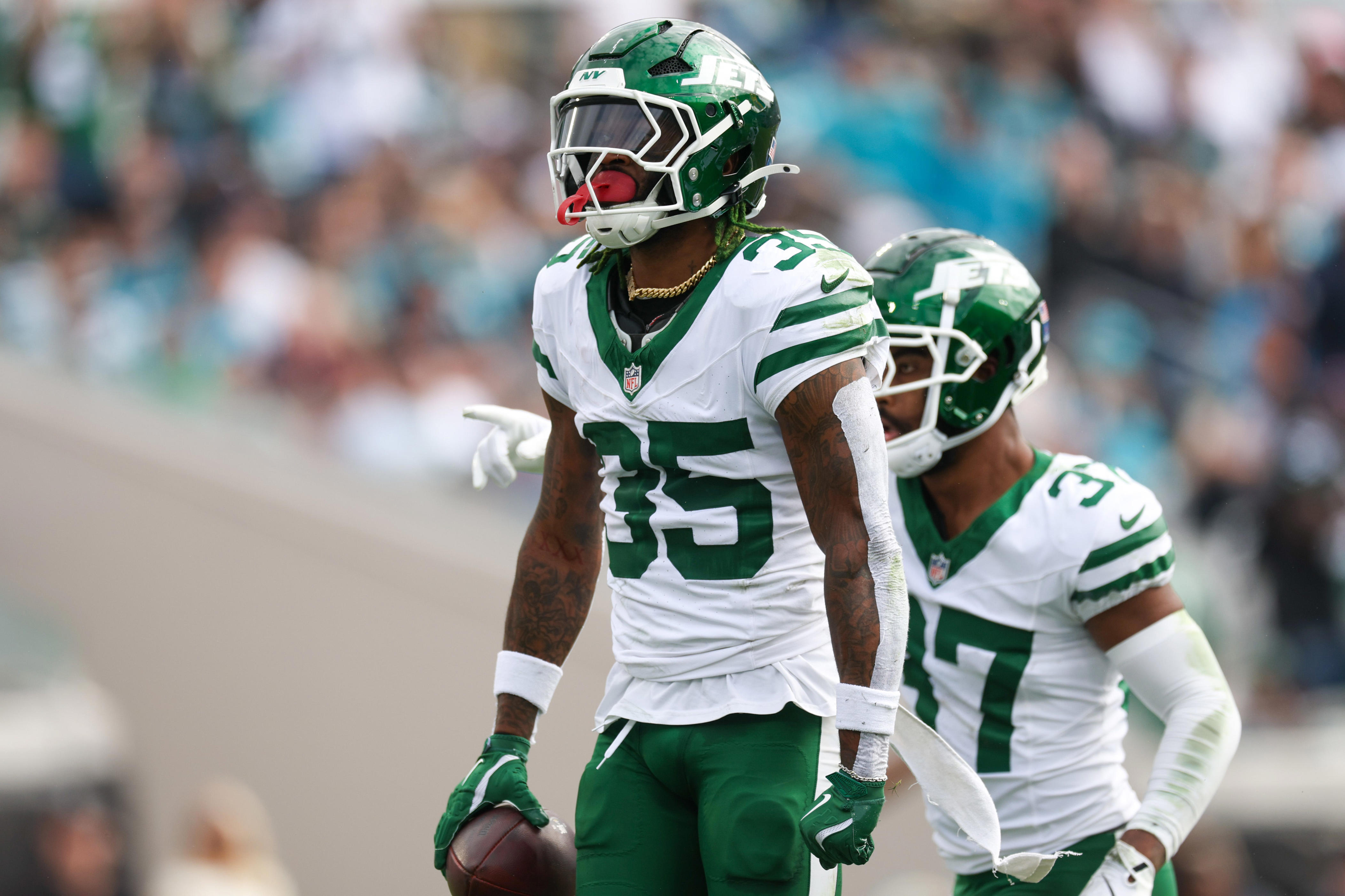 Jets at Jaguars: Jalen Mills ruled out due to injury