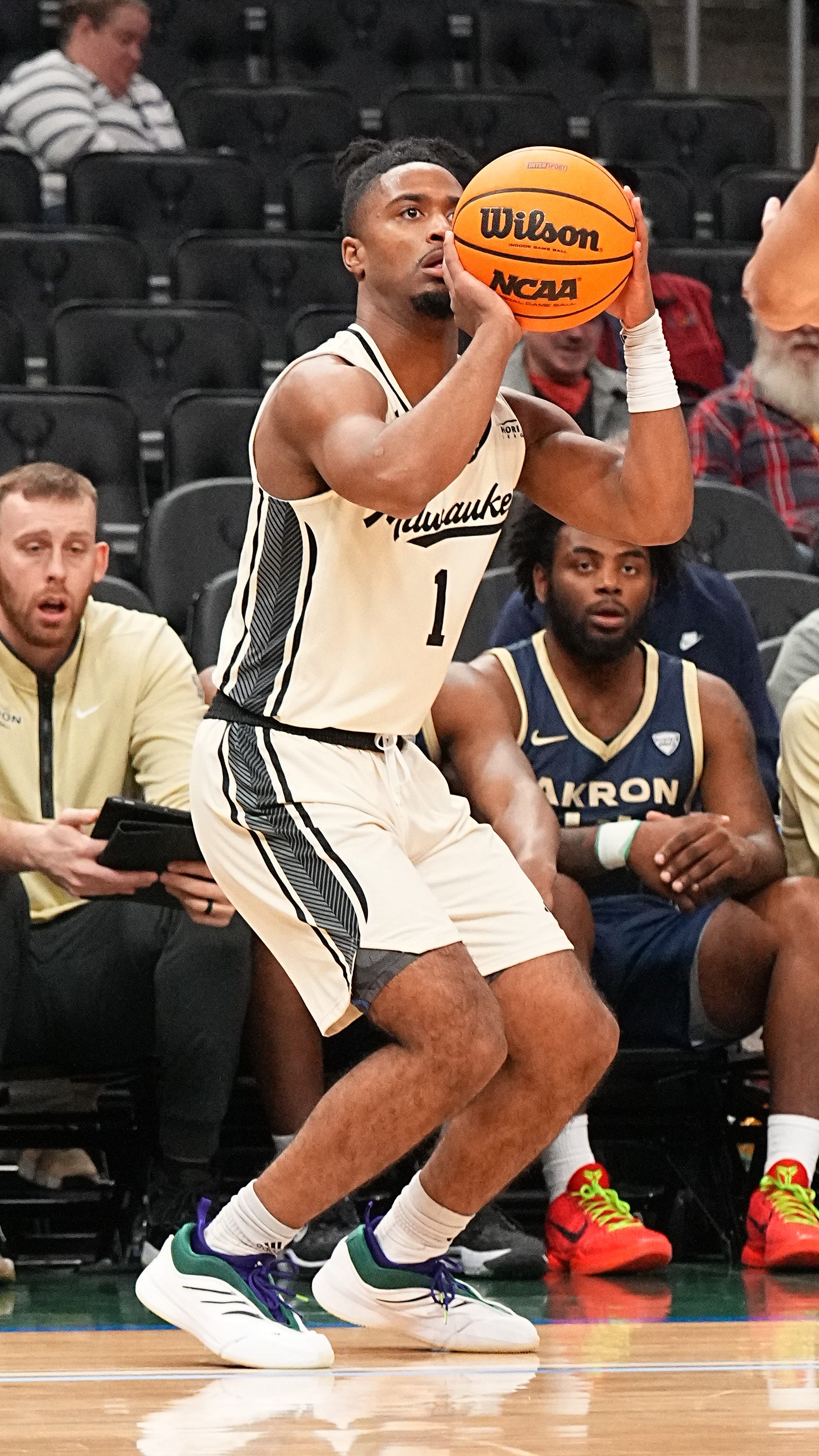 Playing without Jamichael Stillwell, UW-Milwaukee is still able to fend ...