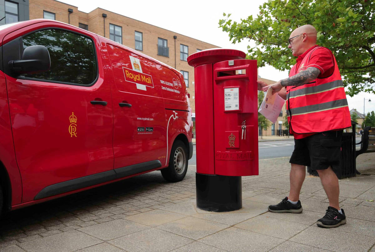 Royal Mail's last posting dates for delivery before Christmas Royal Mail's last posting dates for delivery before Christmas