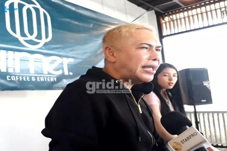 Sosok Ini Tak Restui Jonathan Frizzy dan Ririn Dwi Ariyanti Nikah ... Sosok Ini Tak Restui Jonathan Frizzy dan Ririn Dwi Ariyanti Nikah ...