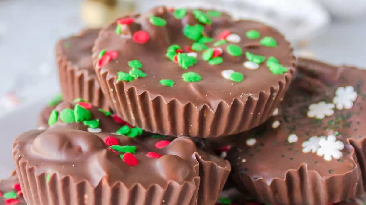 17 Easy Homemade Christmas Candies to Sweeten Your Holidays