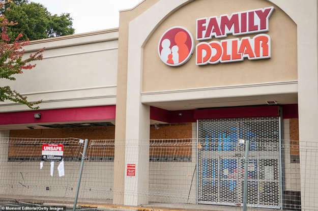 US retailers have shut 7,300 stores so far this year US retailers have shut 7,300 stores so far this year