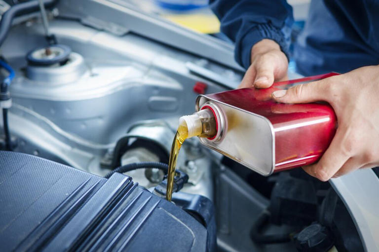 ¿Qué significan los números y letras del aceite de motor?
