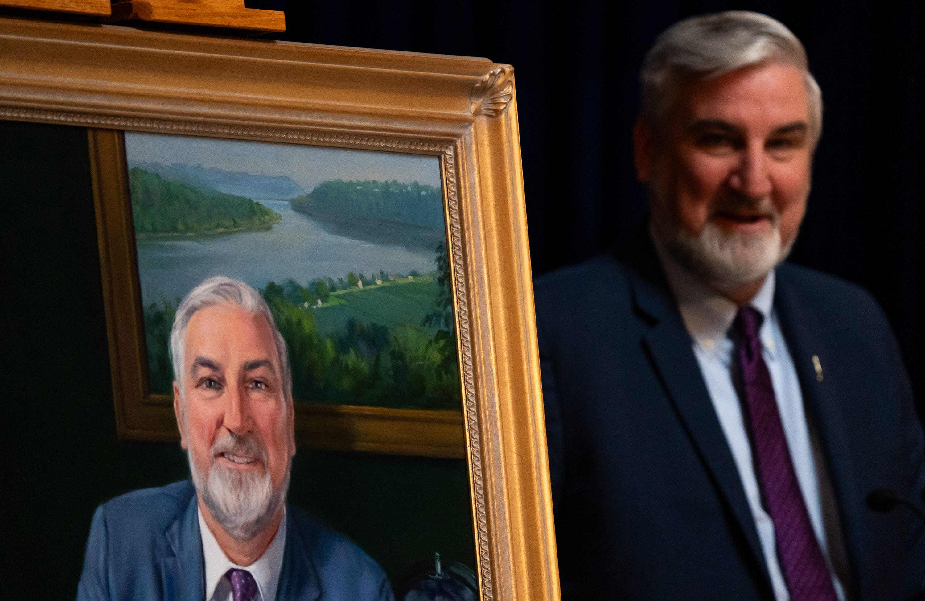 Eric Holcomb leaves worsening Indiana economy, but led well during ...