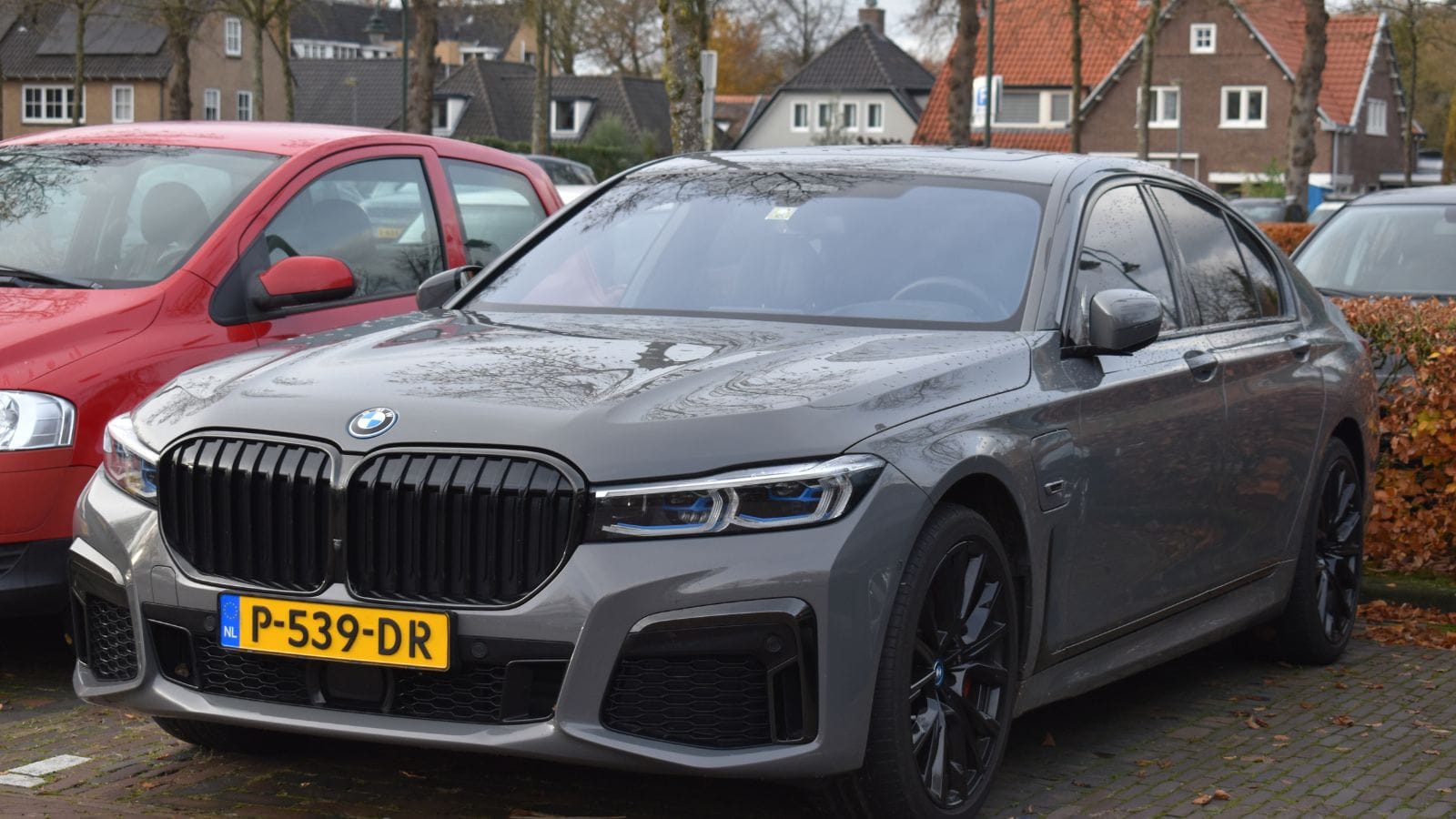 22 Bulletproof Vehicles That Have Stood the Test of Time — Unbreakable ...