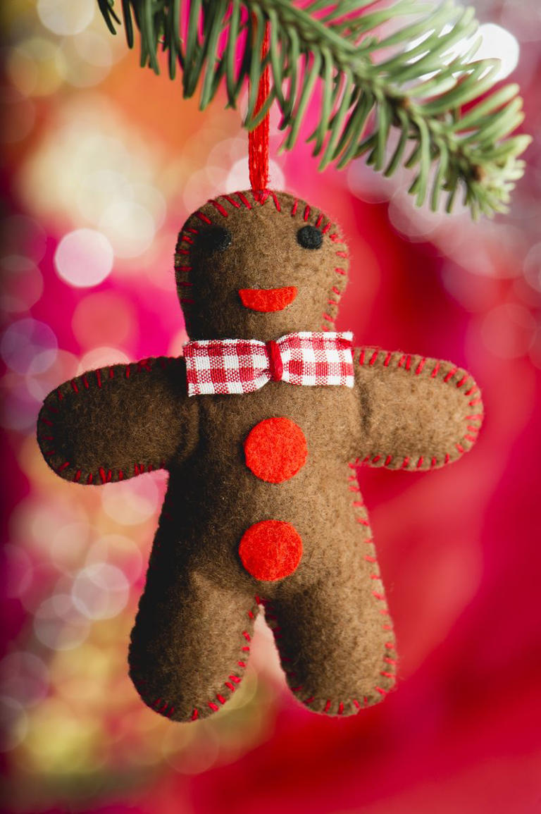 9 Kitschy Holiday Decor Items That Designers Say Are Incredibly Cool