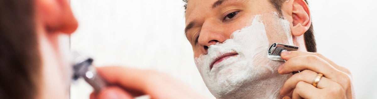 ¿Es mejor afeitarse antes o después de la ducha? Descubre la respuesta