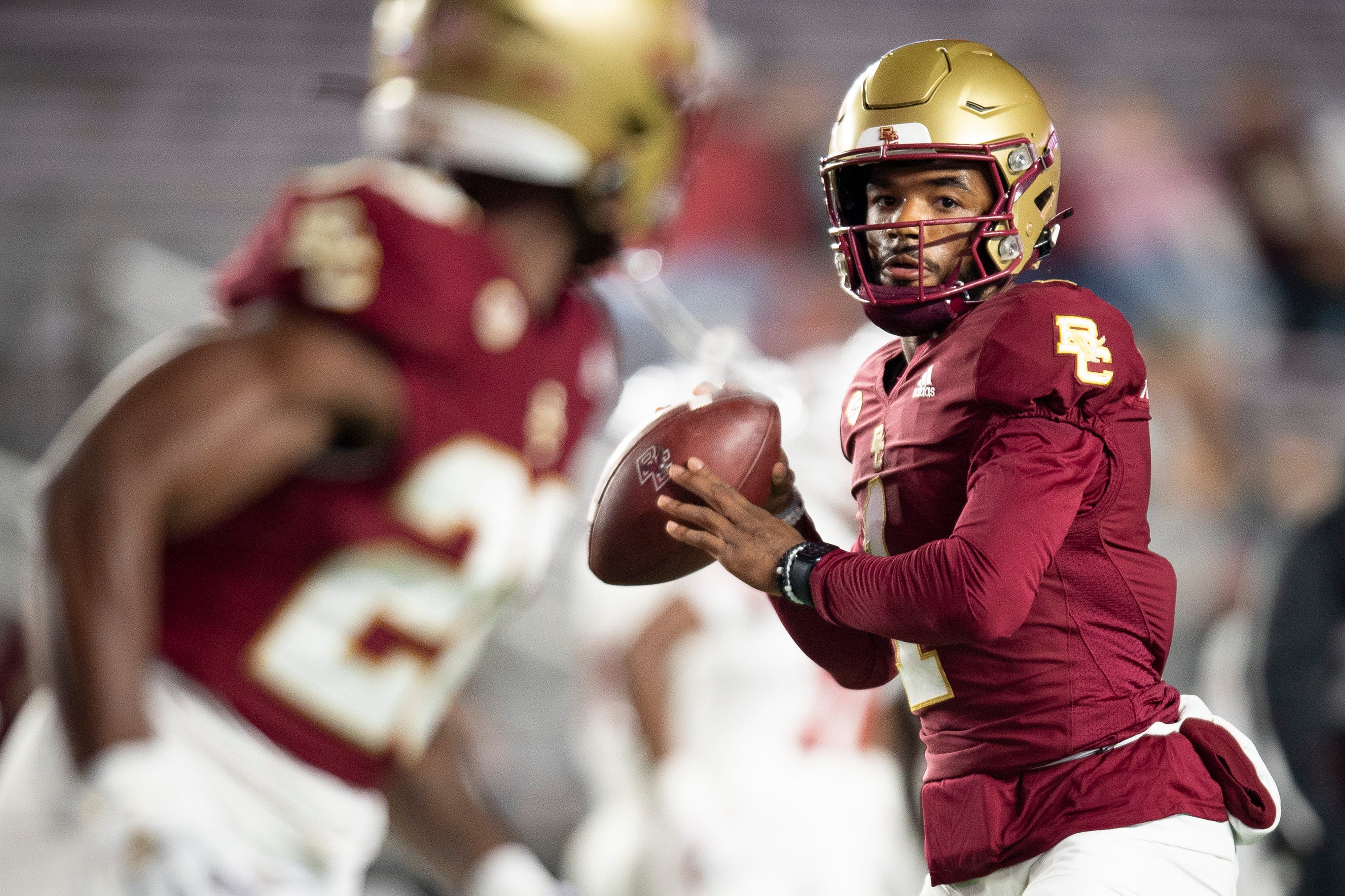 Washington State QB John Mateer to enter transfer portal, Cougars coach ...