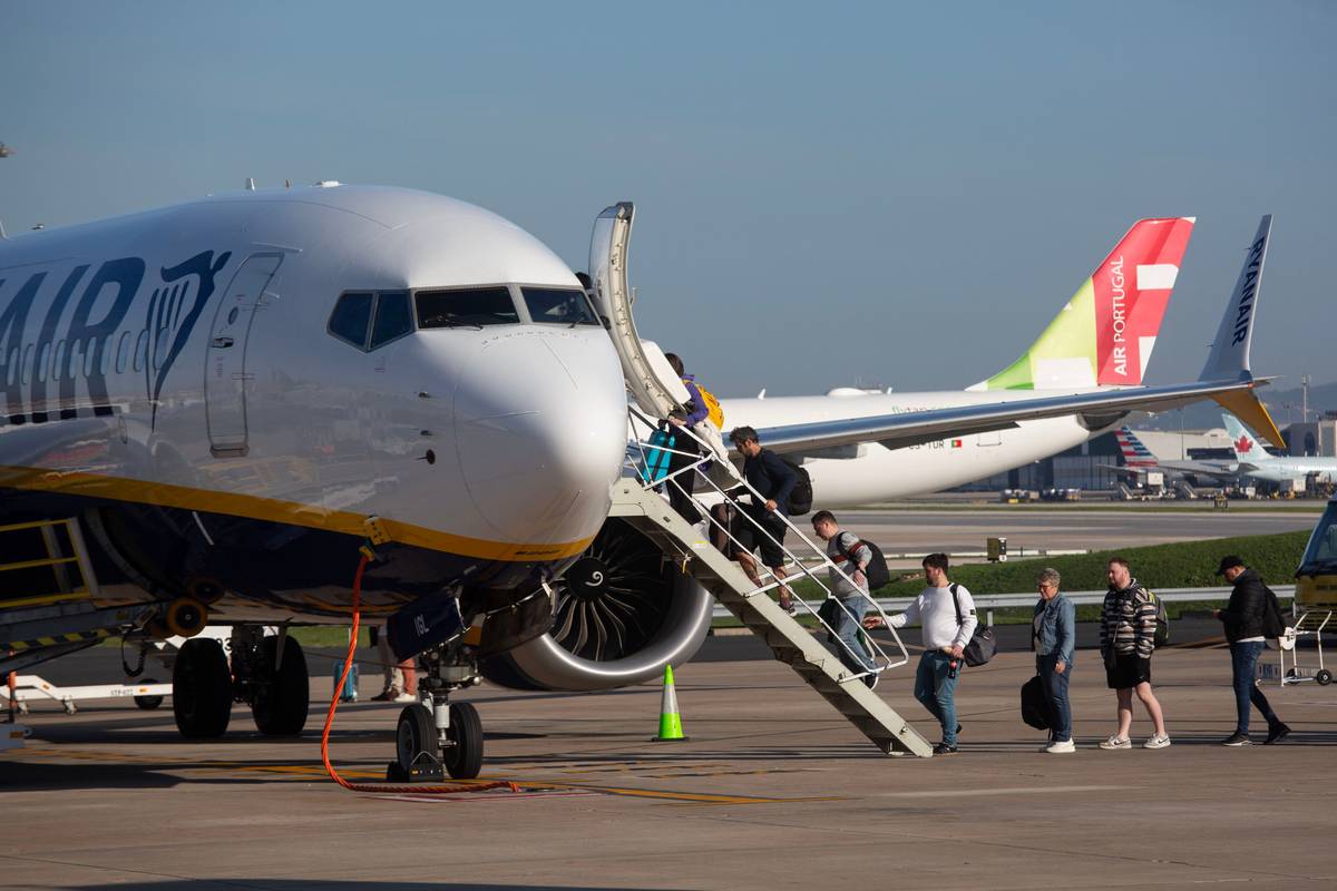 TAP: "Portugalidade" é uma marca dos 80 anos da companha, preservada ...