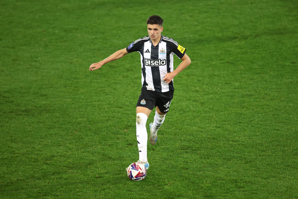 Newcastle United call-up 19-year-old forward to training - could be on ...