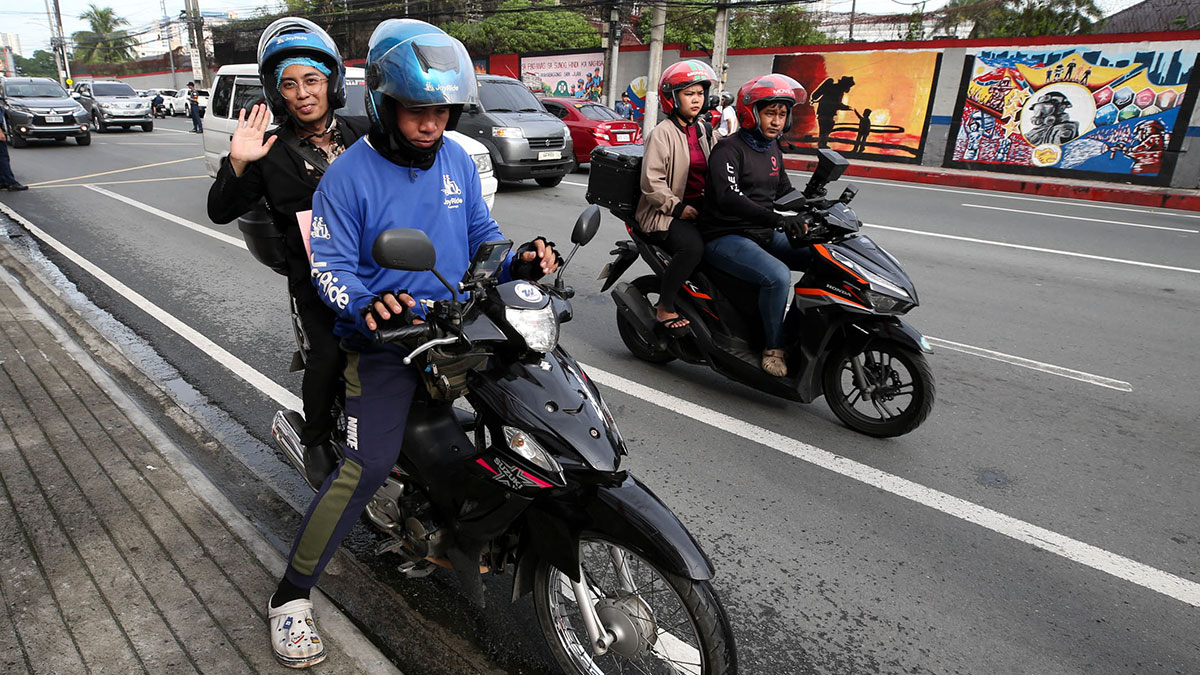 Group slams Manila ordinance banning face covers for motorcycle riders