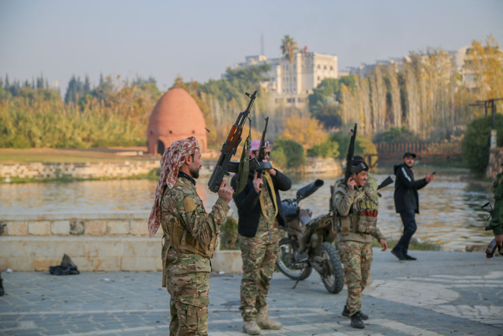 8 smart tips to deal with an insecure boss