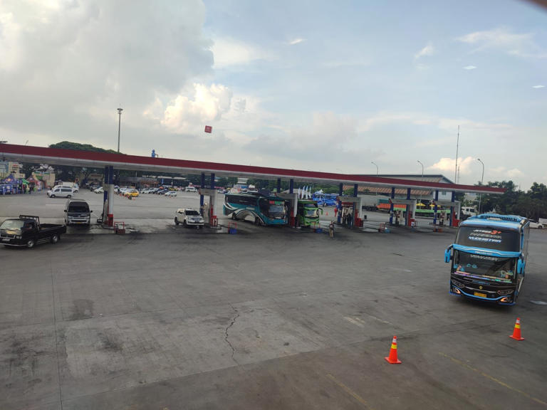 Catat, Ini Daftar SPBU di Rest Area Jalan Tol Merak Sampai Probolinggo Catat, Ini Daftar SPBU di Rest Area Jalan Tol Merak Sampai Probolinggo