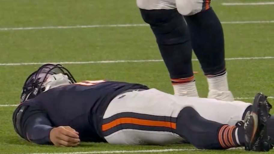 Caleb Williams's Reaction to Brutal Hit Perfectly Sums Up Bears' Lack ... Caleb Williams's Reaction to Brutal Hit Perfectly Sums Up Bears' Lack ...