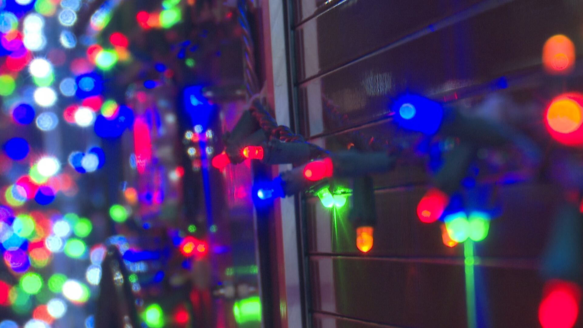 Waco first responders bring holiday cheer to hospitalized patients Waco first responders bring holiday cheer to hospitalized patients