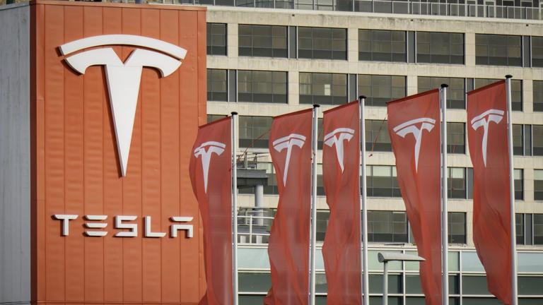 Is Tesla’s new affordable SUV a smart choice for retirees?