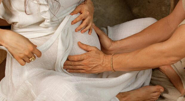 Neonata muore poco dopo il parto, tragedia in ospedale: «Ha subito smesso di respirare ...