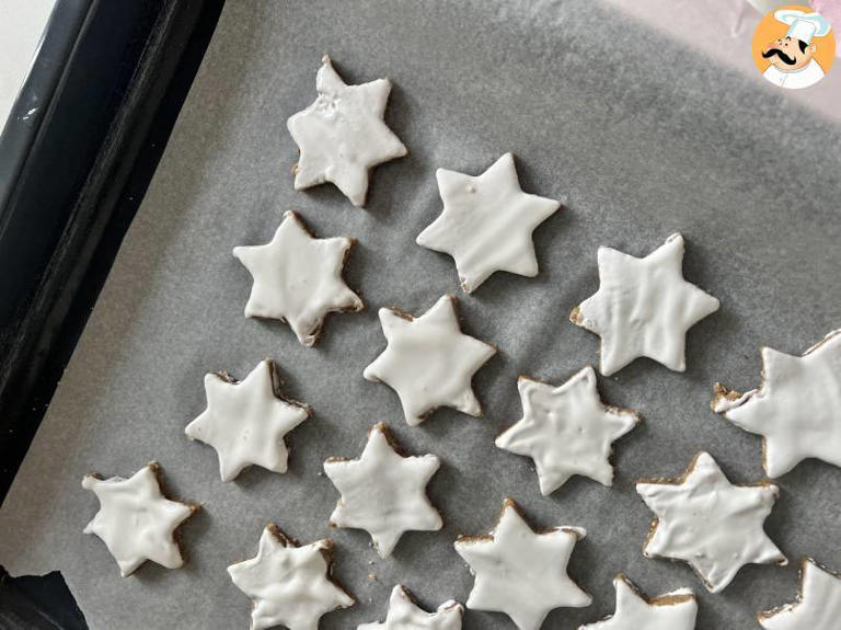 Cinnamon star cookies, the Christmas classic