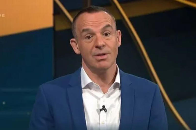 Martin Lewis' MSE warns Morrisons and Asda shoppers 'you have two weeks' Martin Lewis' MSE warns Morrisons and Asda shoppers 'you have two weeks'