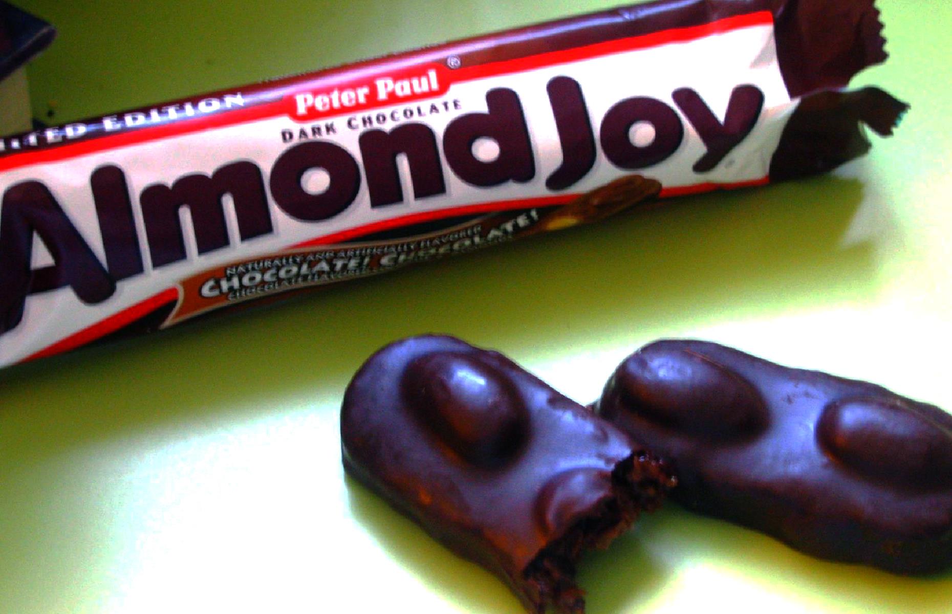 Do you remember these 55 iconic Canadian snacks?