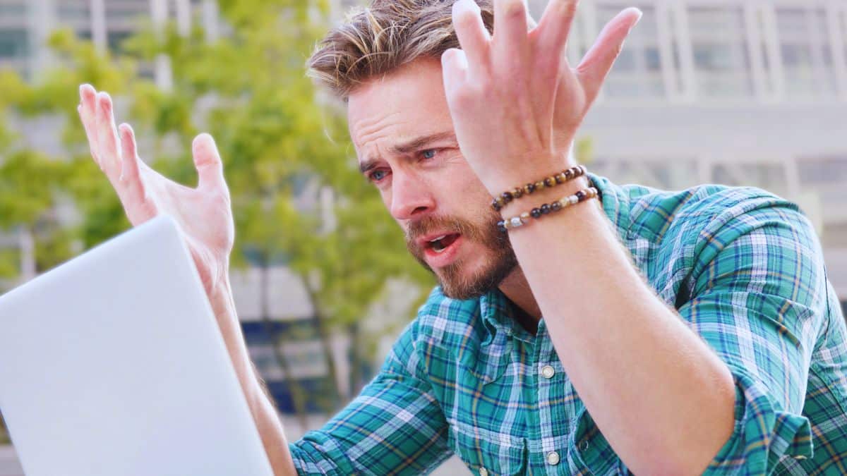 15 Money Habits That Can Keep You From Building Wealth