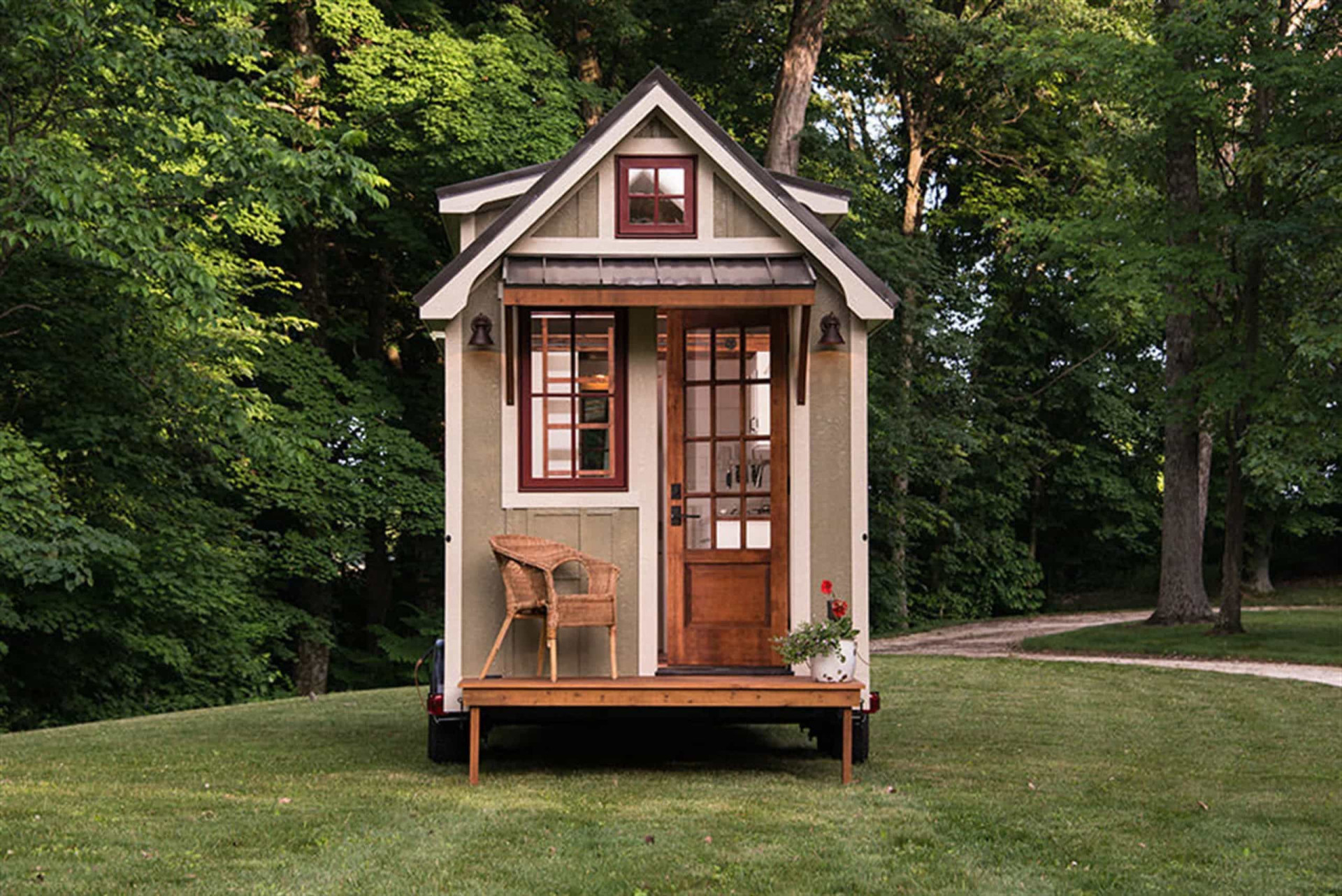 Tiny houses: big perks in small living spaces